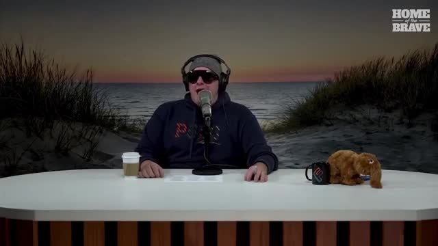 Right-wing podcast bro slams Sean Duffy air travel dress code