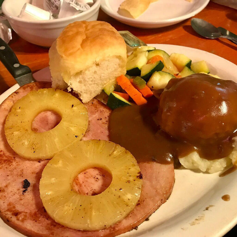 7 Beloved American Breakfast Staples Disappearing From Diner Menus, New ...