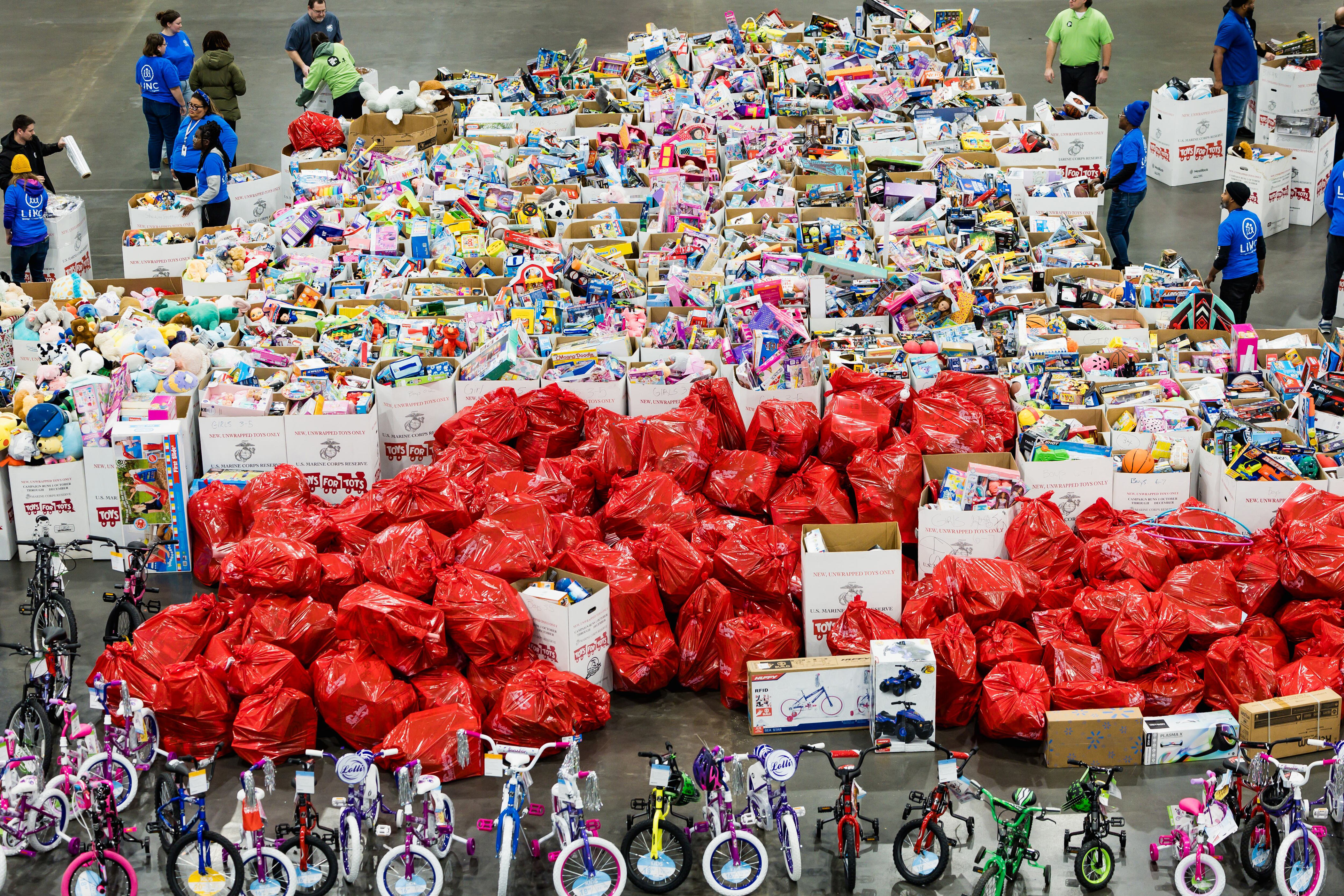 Record 60K Kansas City children in need as Toys for Tots faces ...