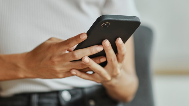 Meta AI leggerà i messaggi privati, ma è solo un'altra bufala