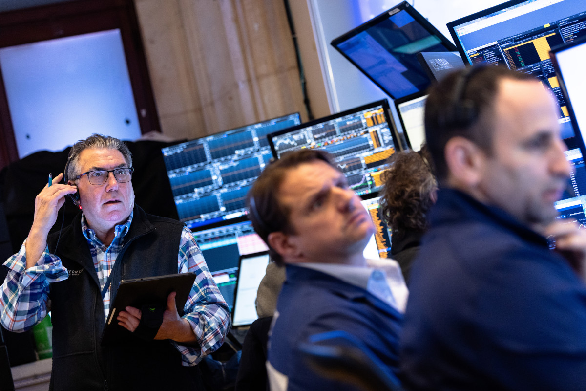 Stock Market Today: Tech Lifts Nasdaq and Boeing Lifts the Dow After ...