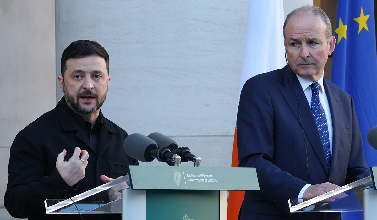 Zelensky receives Dail standing ovation as he commends Irish ‘faith in Ukraine’