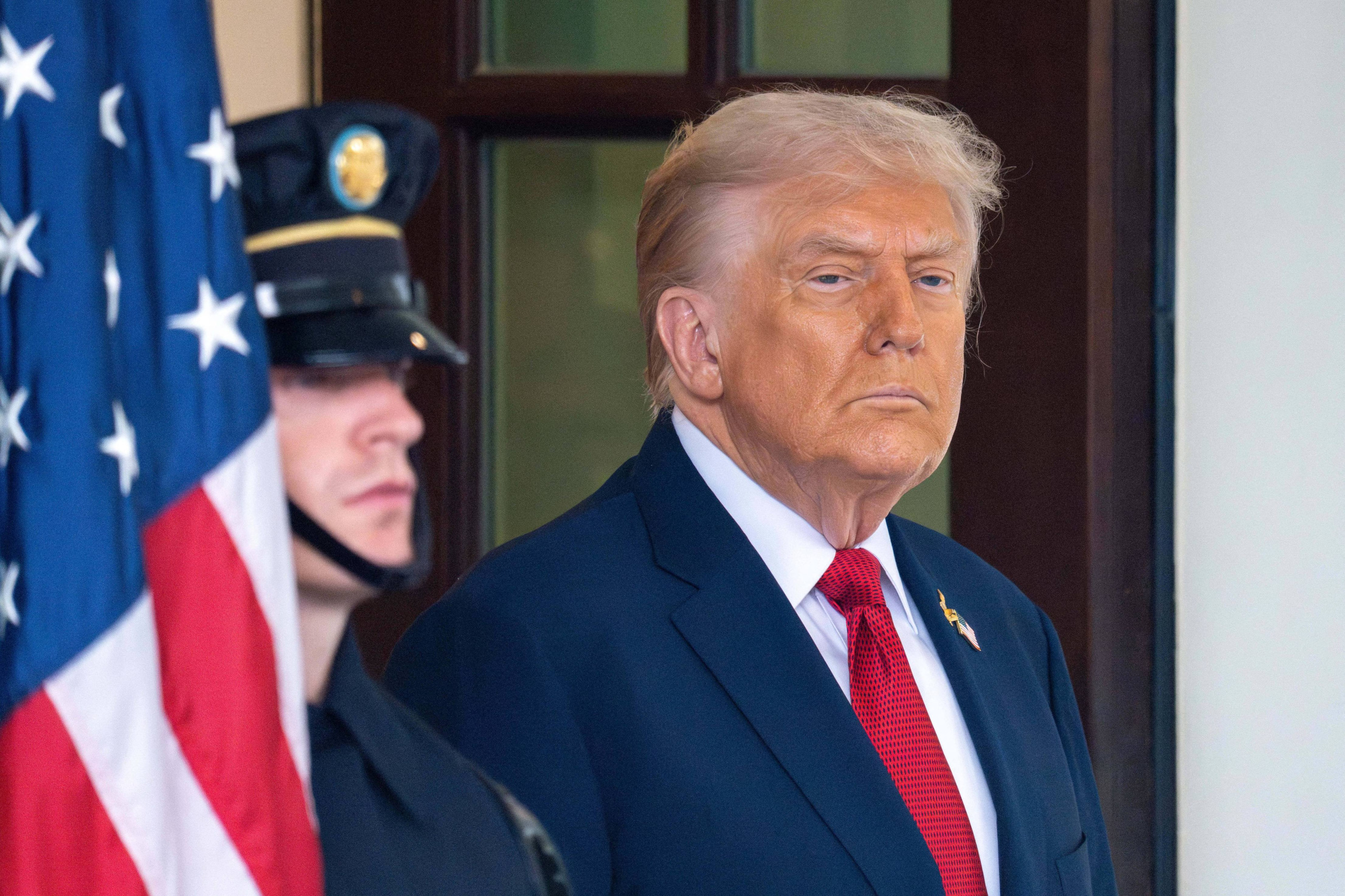 Trump’s hypocrisy called out over White House flag