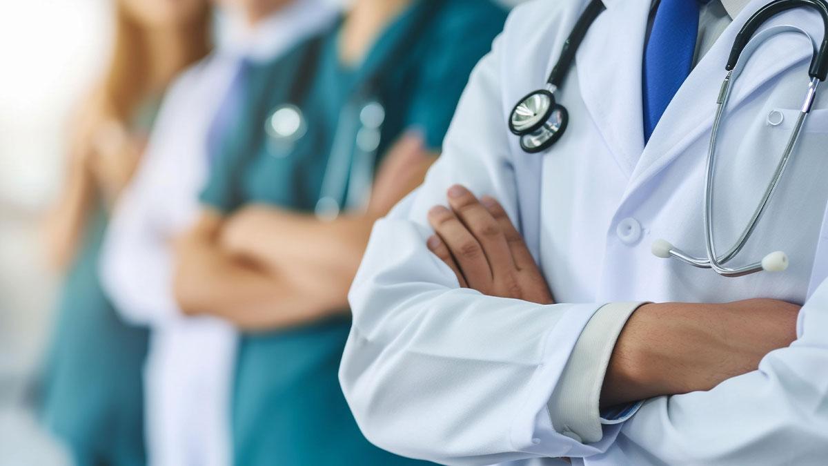 7 Doctors Answer Honest Questions About Medicine, Life, And Everything ...