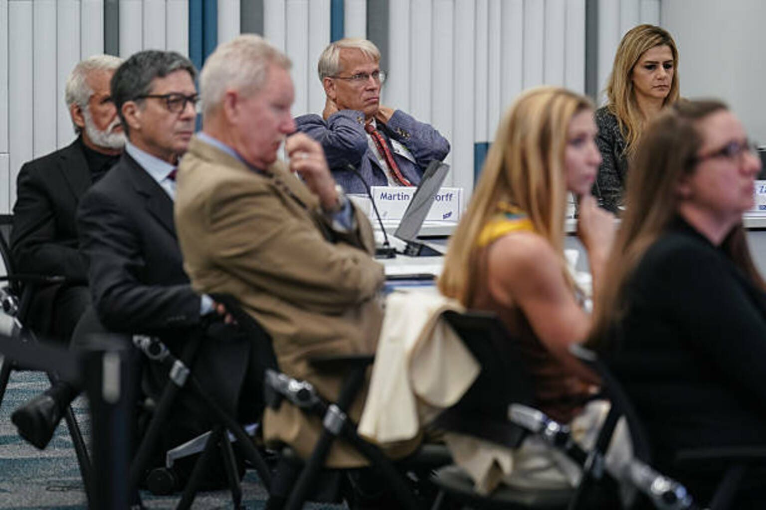 CDC vaccine panel set to debate hepatitis b shots, childhood immunizations