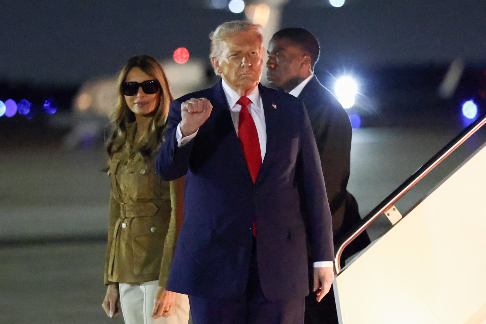 'Shock effect' across US Armed Forces as Trump DOJ sidelines lawyers ...