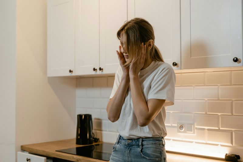 11 Emotional Responses Manipulators Need From You to Stay in Control