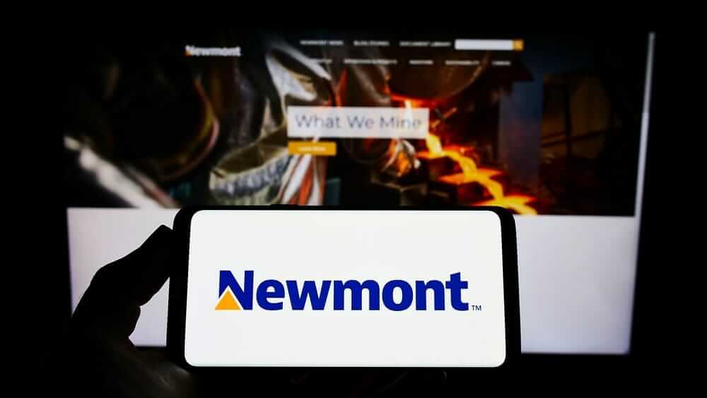 Newmont Corporation Stock: Is NEM Outperforming the Basic Materials Sector?