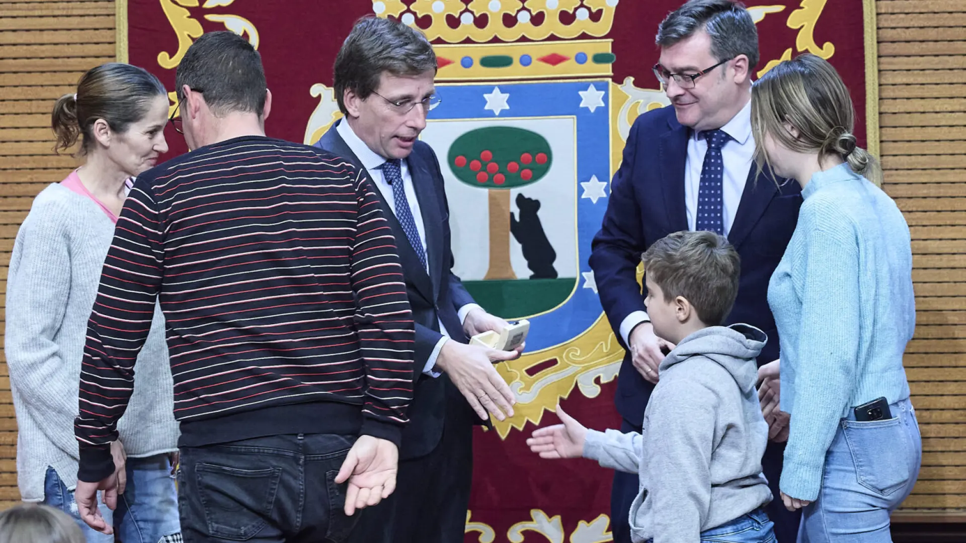 "Ya me ha tocado la lotería con este piso": 90 familias se mudan a ...