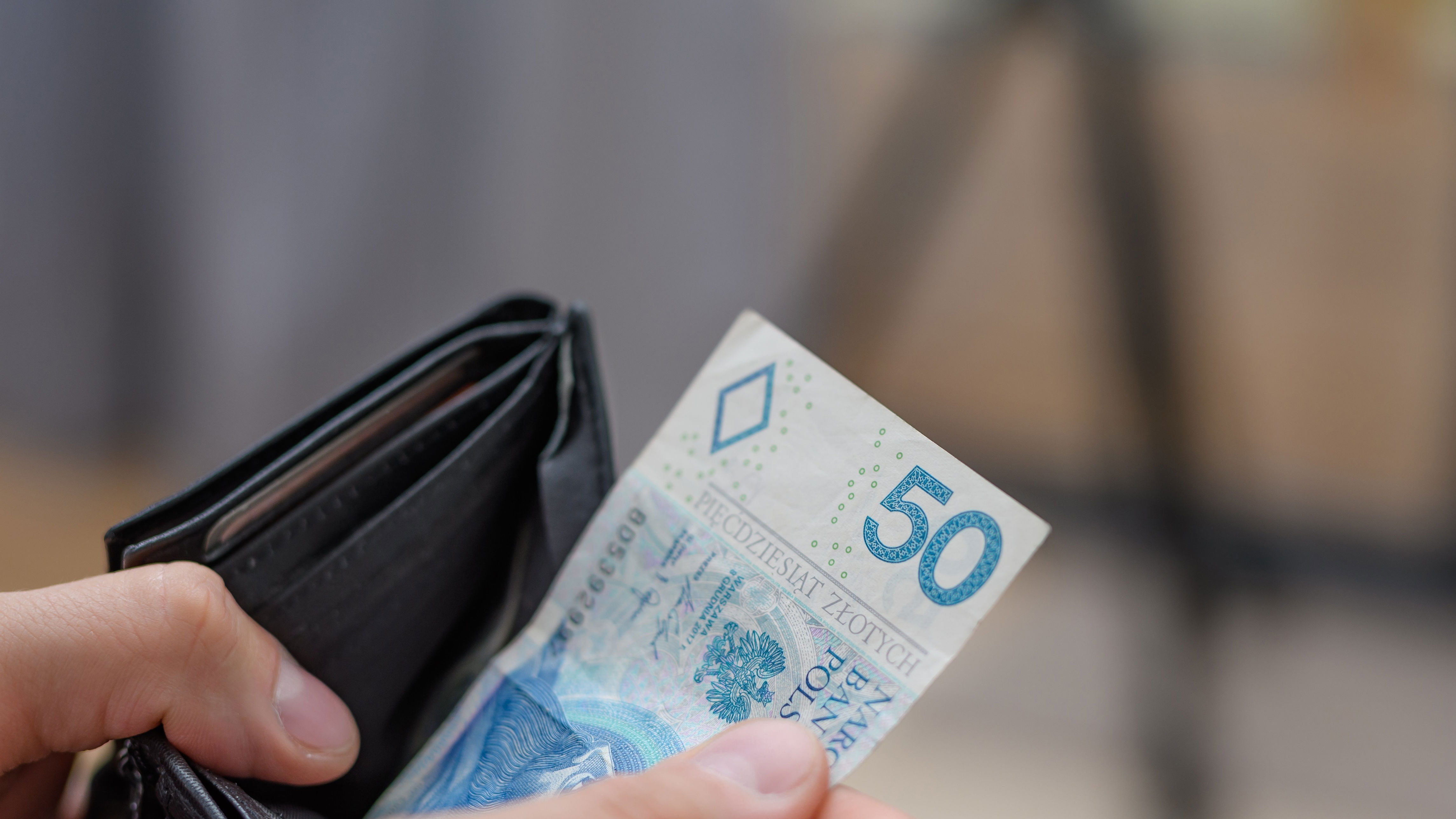 Sprawdź, czy banknot 50 zł ma ten kod. Może być wart prawie 2 tys. zł