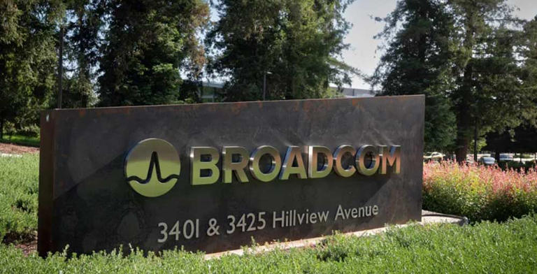 Broadcom Returns For An Encore In Buy Zone After Stock Scores All-Time ...