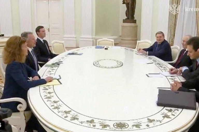 Trump's son-in-law Jared Kushner turns 'tense mannequin' as he ...