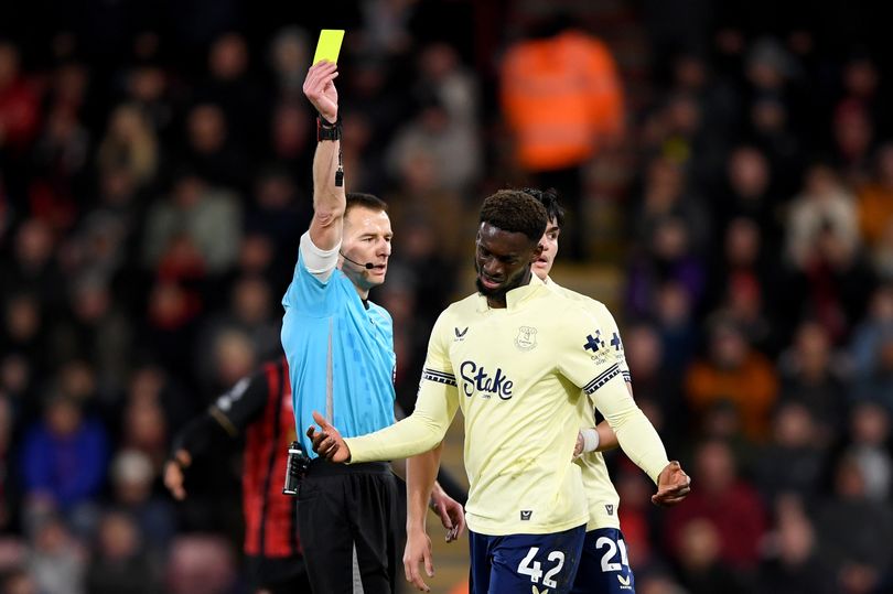Everton dealt new blow just 22 minutes into Bournemouth match after ...