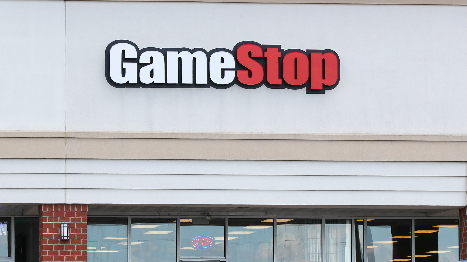 GameStop Customer's Pokémon Card Sets Record for Most Valuable Trade-In ...