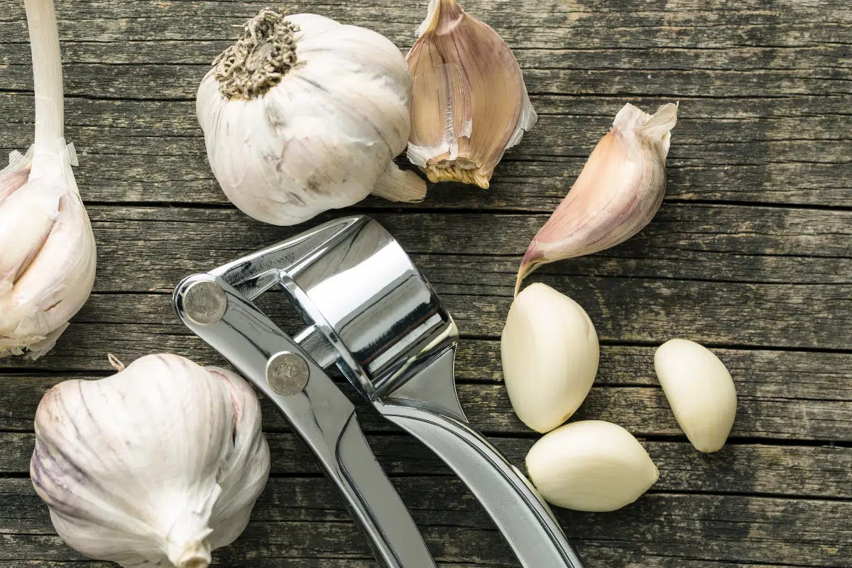 12 popular kitchen tools you don’t really need (according to experts)
