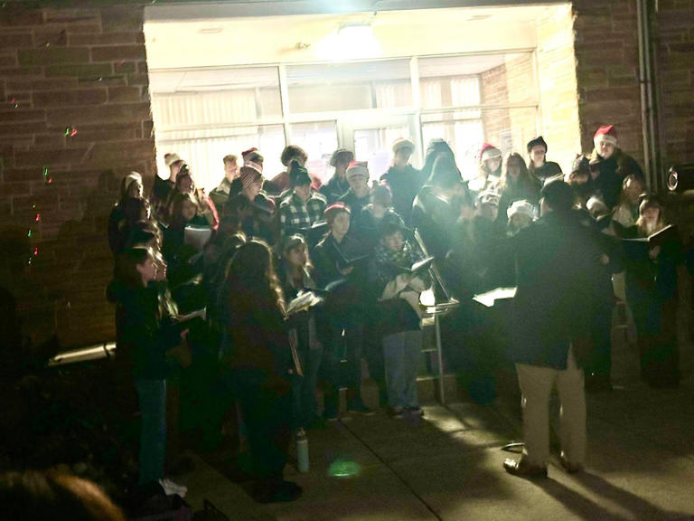 Warminster Welcomes Holiday Season With Tree Lighting