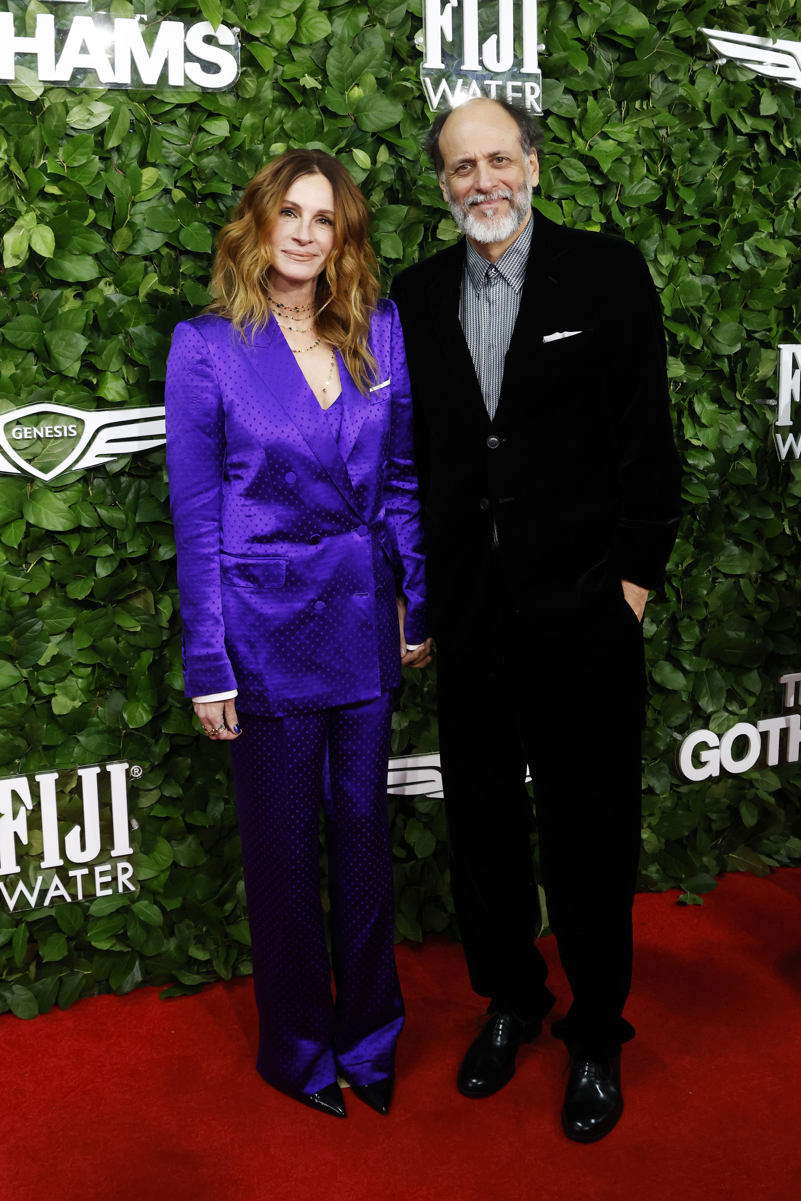 Julia Roberts opts for ‘80s -inspired polka dot power suit at 2025 Gotham Awards