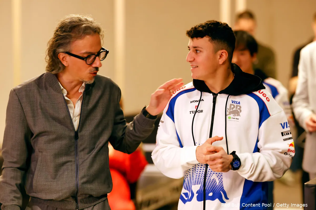 Mekies ziet mooie rol voor Hadjar: 'Hij kan naast Max floreren en zijn ...