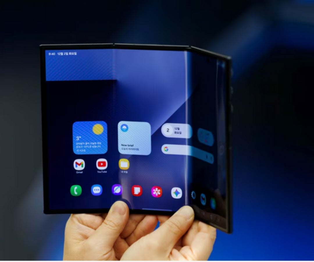 Samsung se adelanta a Apple y presenta su primer teléfono plegable en ...
