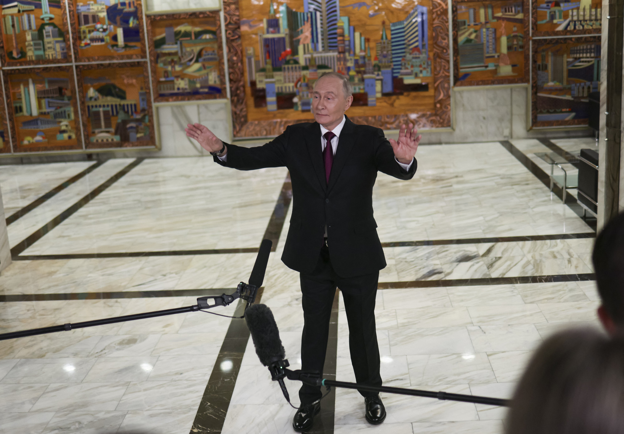 Putyin Szijjártóra hivatkozva fenyegette meg Európát