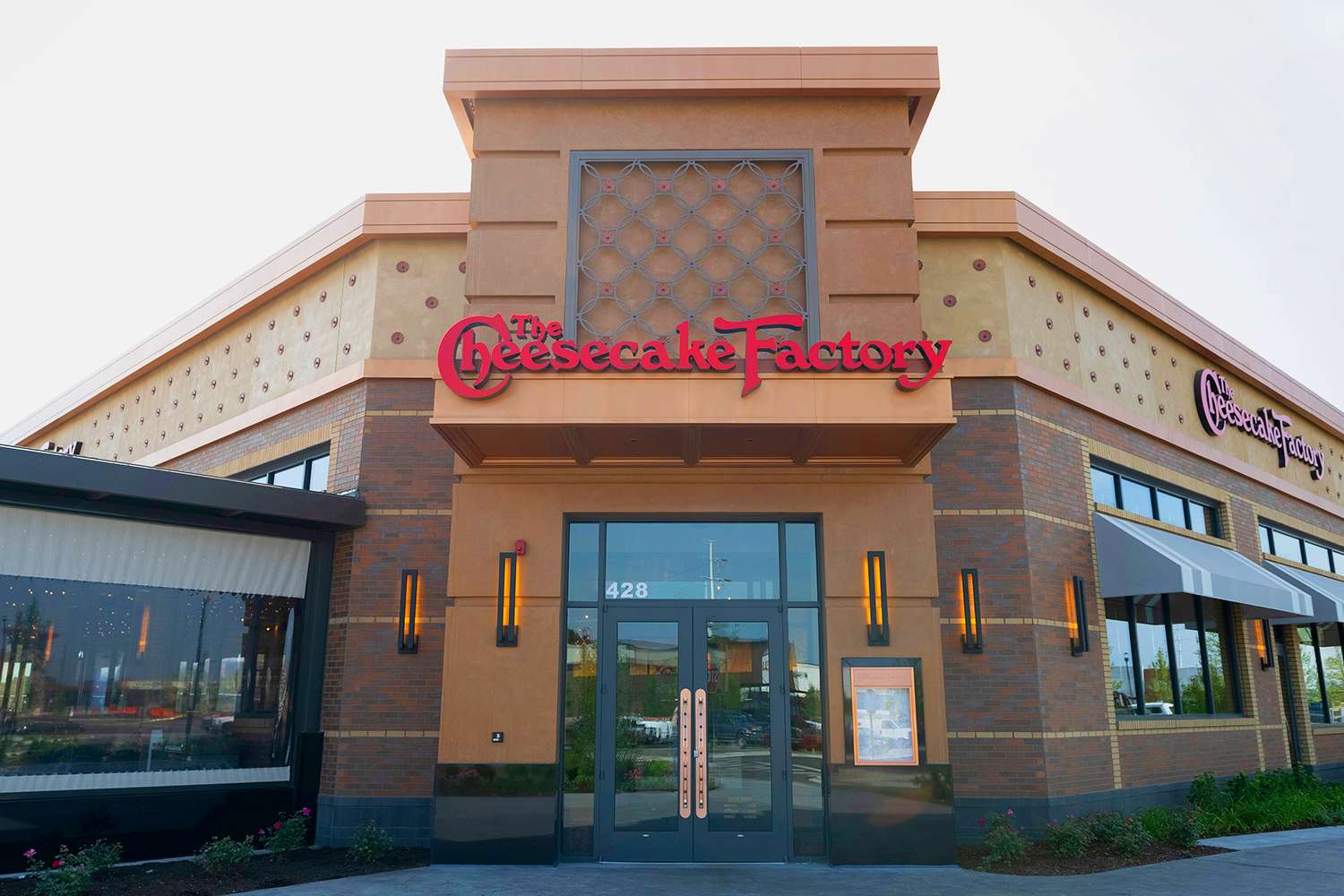 The Cheesecake Factory's Fan-Favorite Holiday Dessert Is Back
