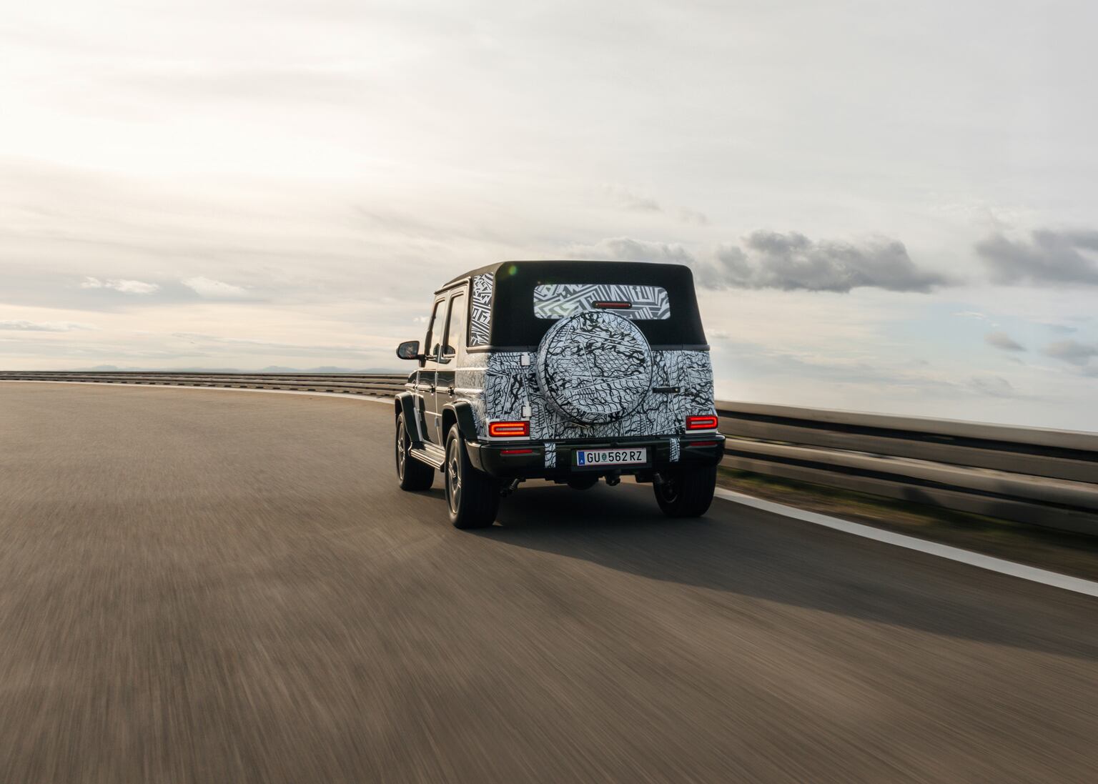 Mercedes hints of G-Class Cabriolet SUV under testing