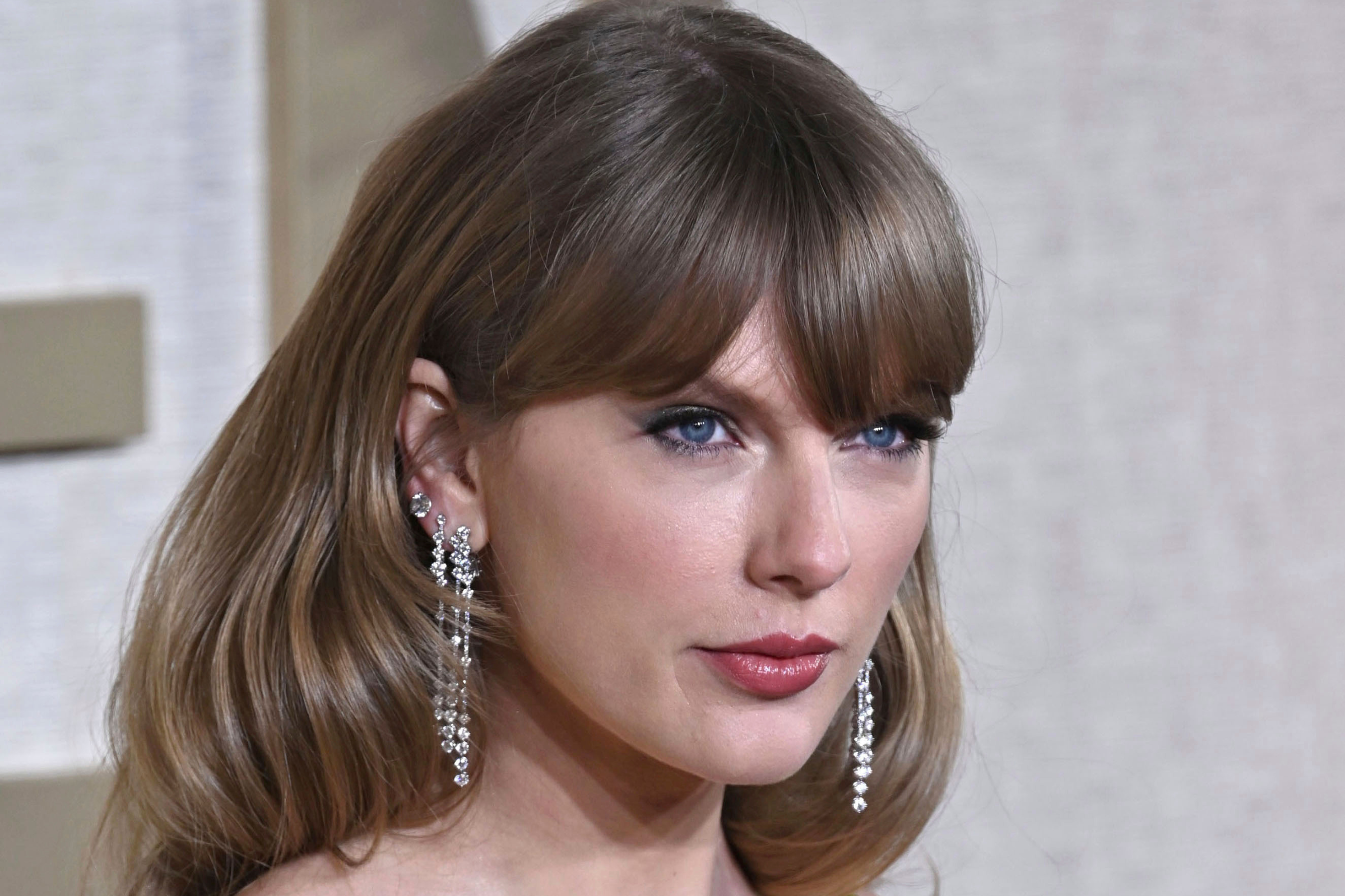 Woman accused of 'harassing' Taylor Swift in lawsuit