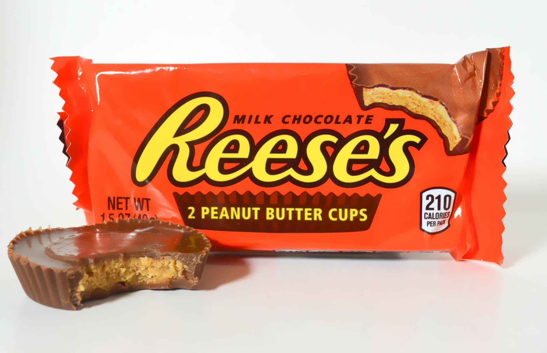 48 greatest American candy bars loved in Canada
