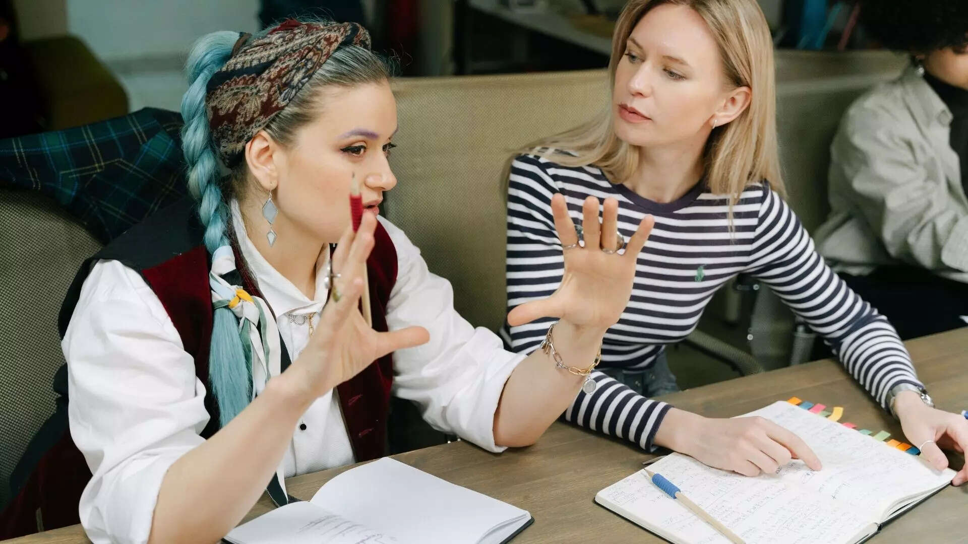 From teeth to tone: What people spot about you in the first 5 seconds