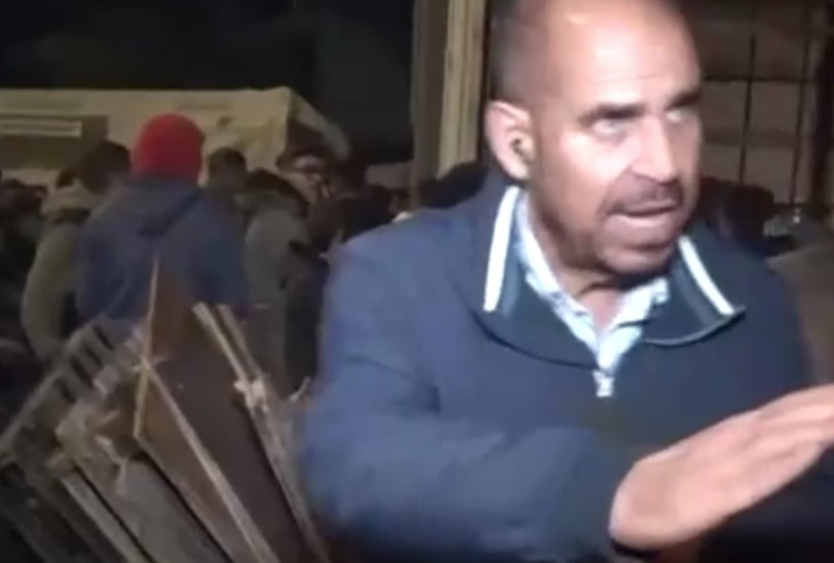 Αγρότης από το μπλόκο στο Κάστρο Βοιωτίας επιτέθηκε στο συνεργείο του ...