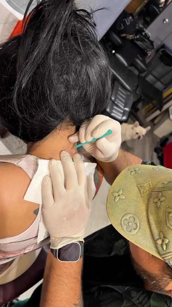 Cardi B unveils dazzling neck piercings in bold move