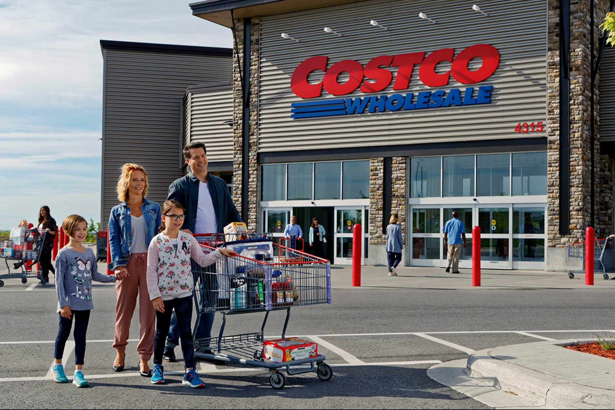 Make your dollars work harder with this $65 Costco membership and $40 ...