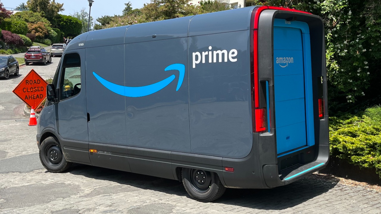 Amazon moves to control last-mile and dump USPS reliance
