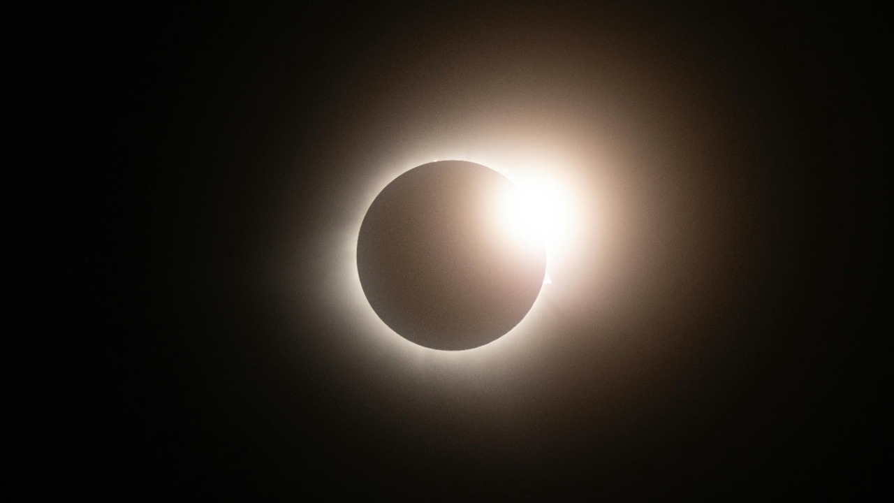 Ancient Chinese records reveal clues to the first solar eclipse