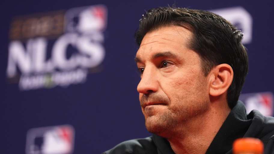 D-backs GM Mike Hazen opens up on competing with Dodgers
