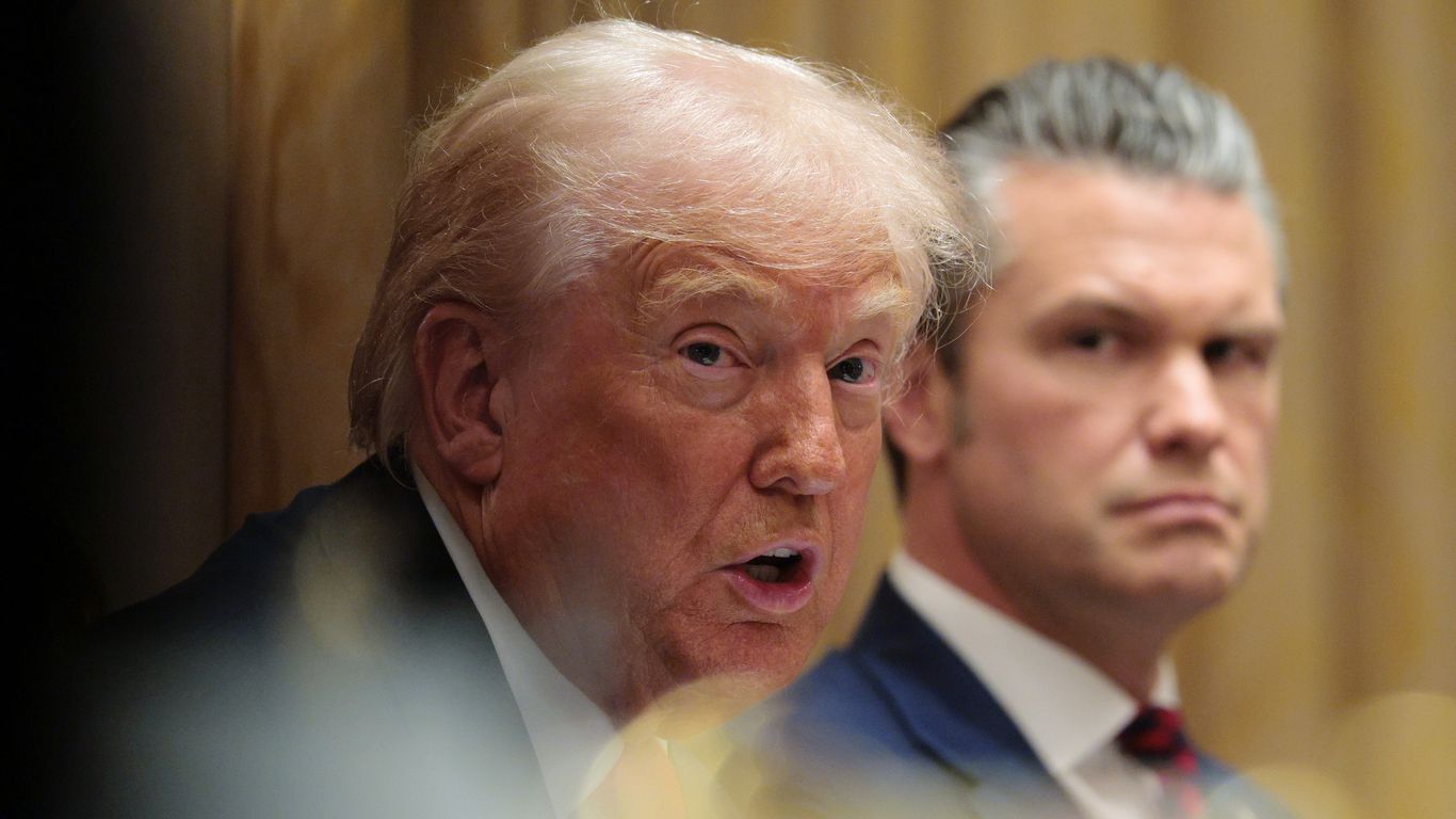 Trump re-ups threat to strike Mexico, Colombia drug-trafficking targets