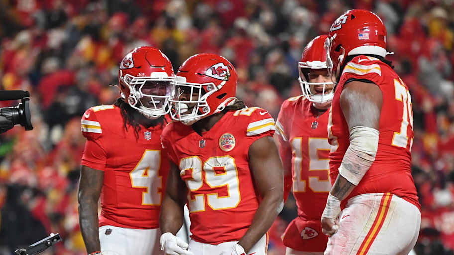 Three Chiefs who shined offensively despite Week 14 loss