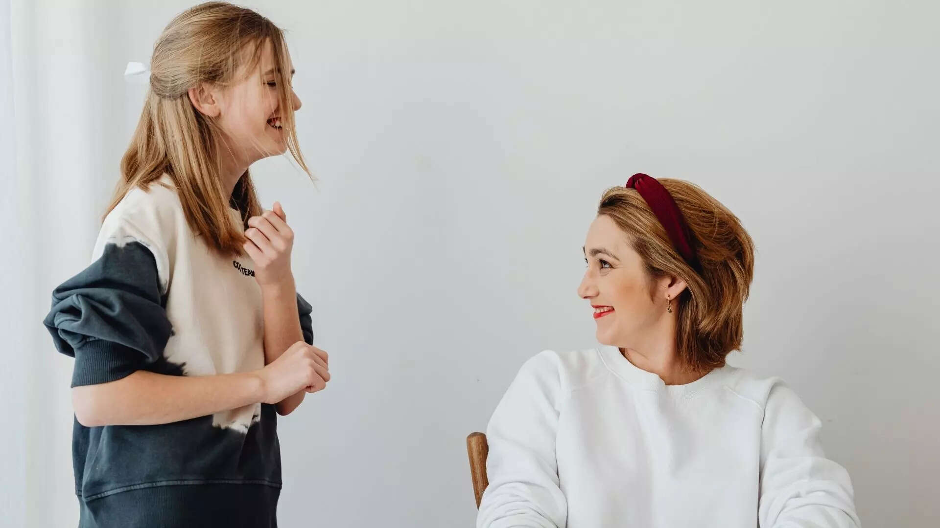 From teeth to tone: What people spot about you in the first 5 seconds