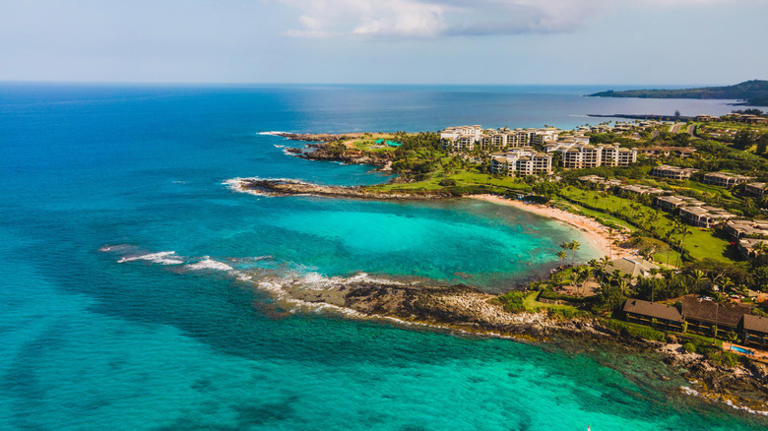 Hawaii's favorite restaurant in 2025 is an oceanfront farm-to-fork ...