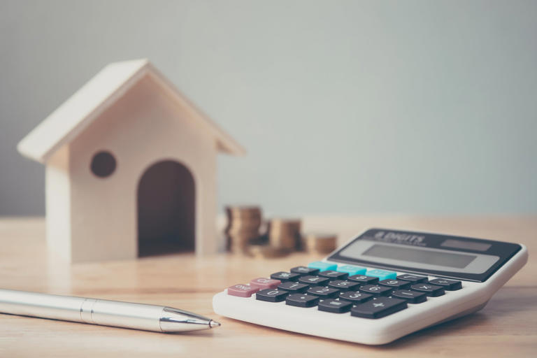 How do mortgage overpayments work and when should I make them?