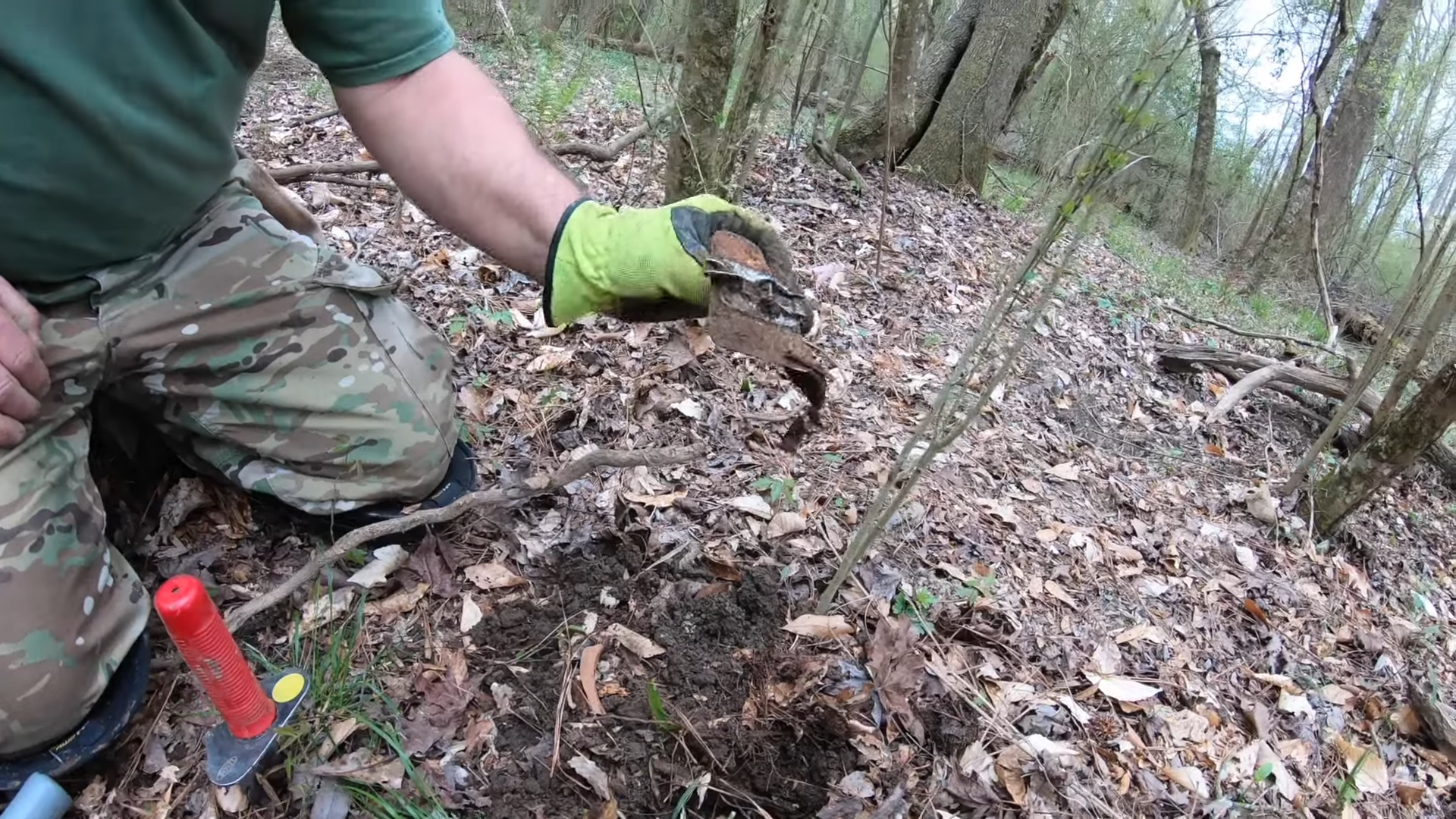 Metal detecting Lynyrd Skynyrd’s crash site