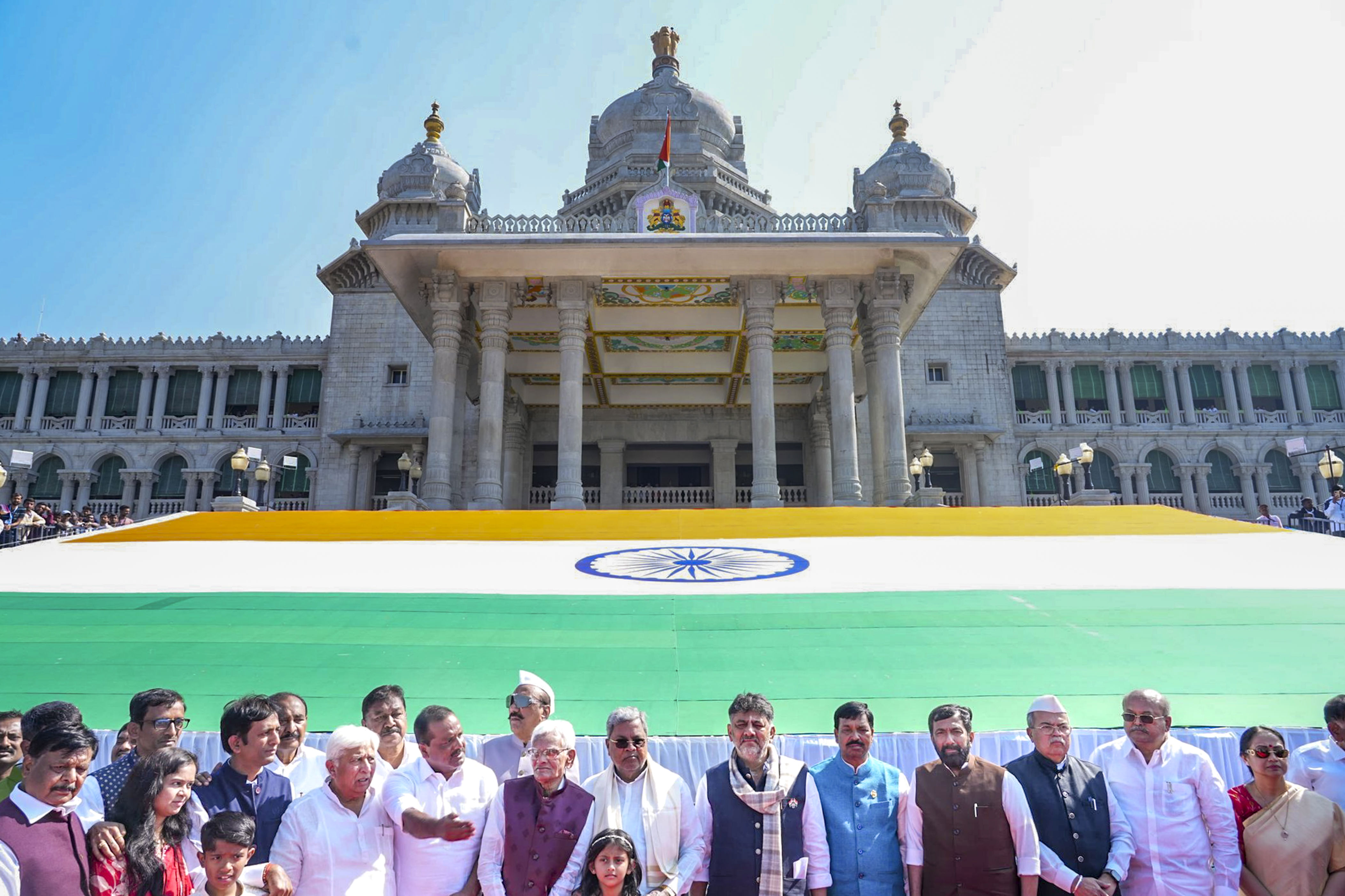 Siddaramaiah unveils world's second largest khadi national flag at Belagavi
