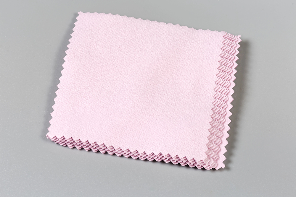 Tips in Cleaning Delicate Décor