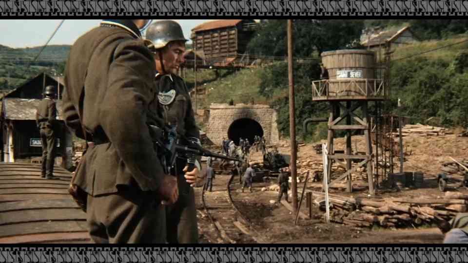 How a crew of clanking outsiders transformed a heist into legend