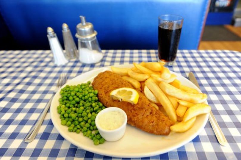 Scottish fish and chip shop named 'best in world' and deserves 'ten stars'