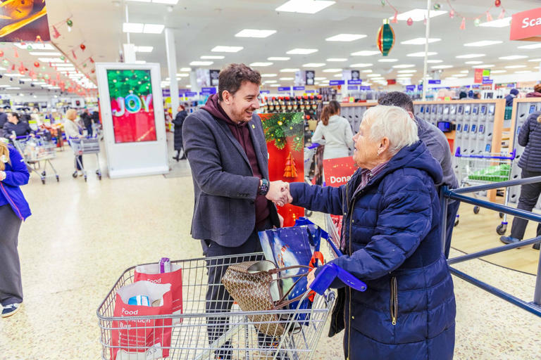 Mike Reader MP: Diary of an MP - Christmas, community and the talent ...