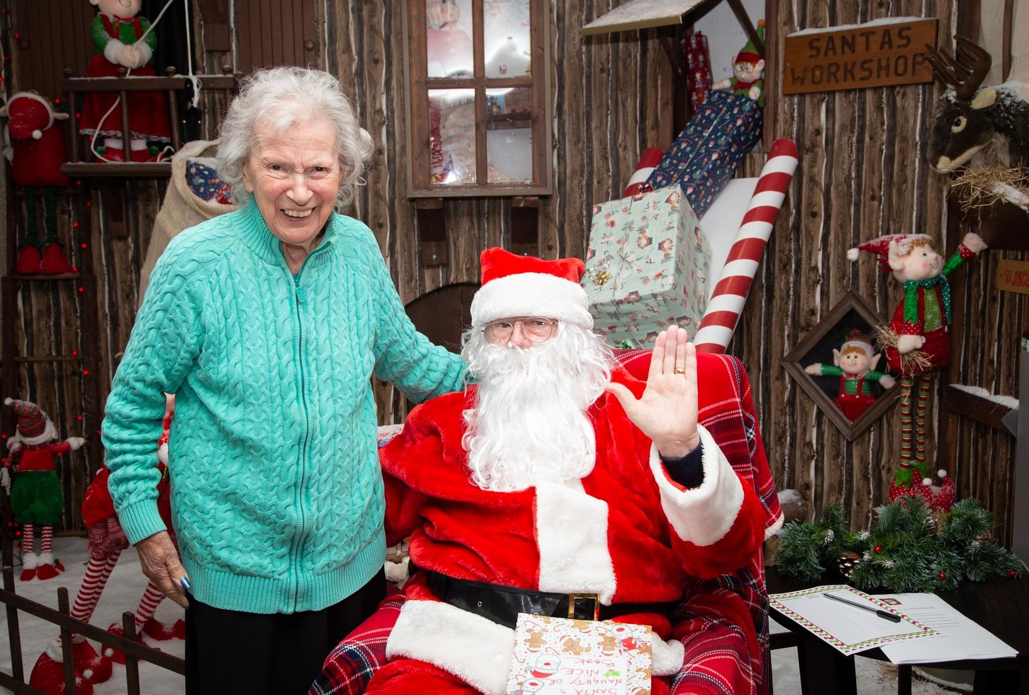 Edinburgh care homes welcome community for festive fun with a nostalgic ...