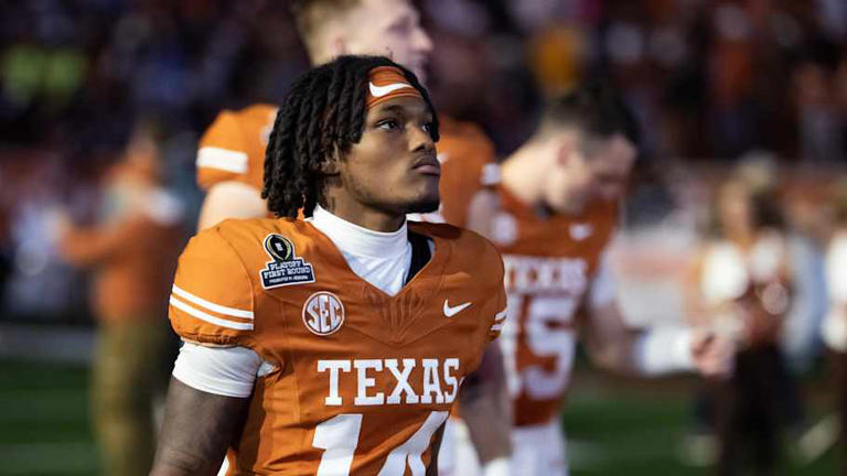 Talented freshman Texas Longhorns WR to enter NCAA transfer portal