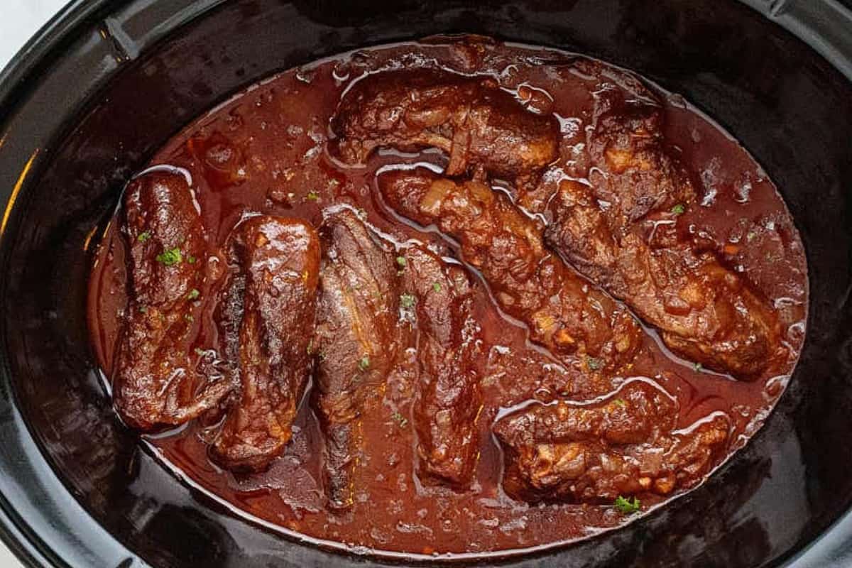 18 crockpot recipes that basically cook themselves