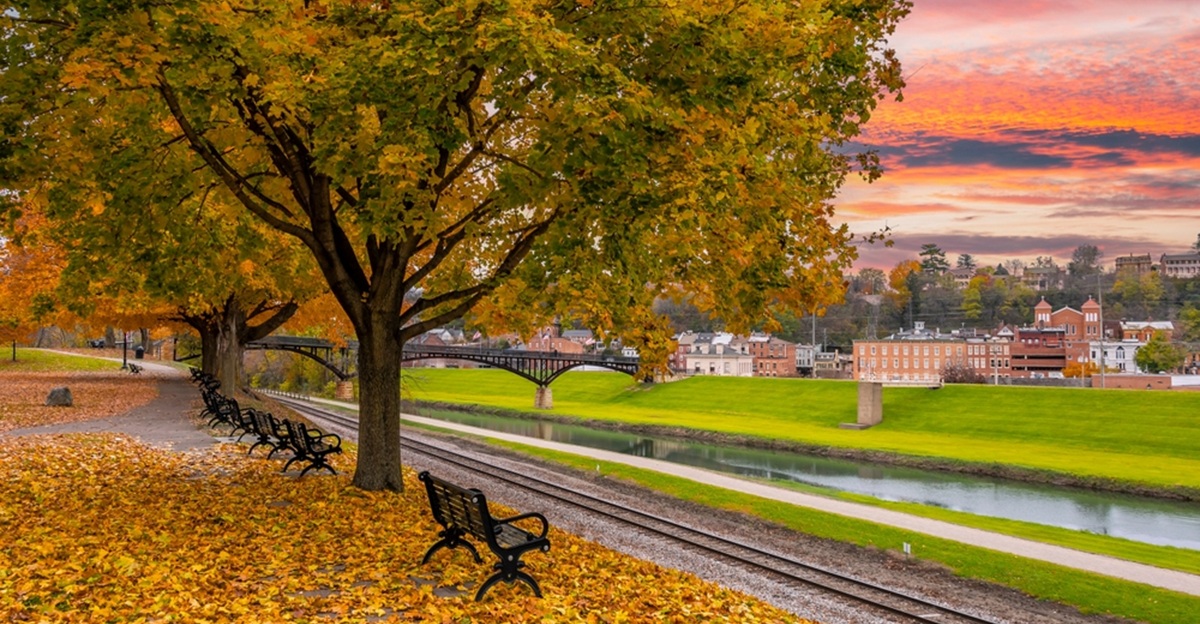 15 small US towns that make visitors feel like regulars